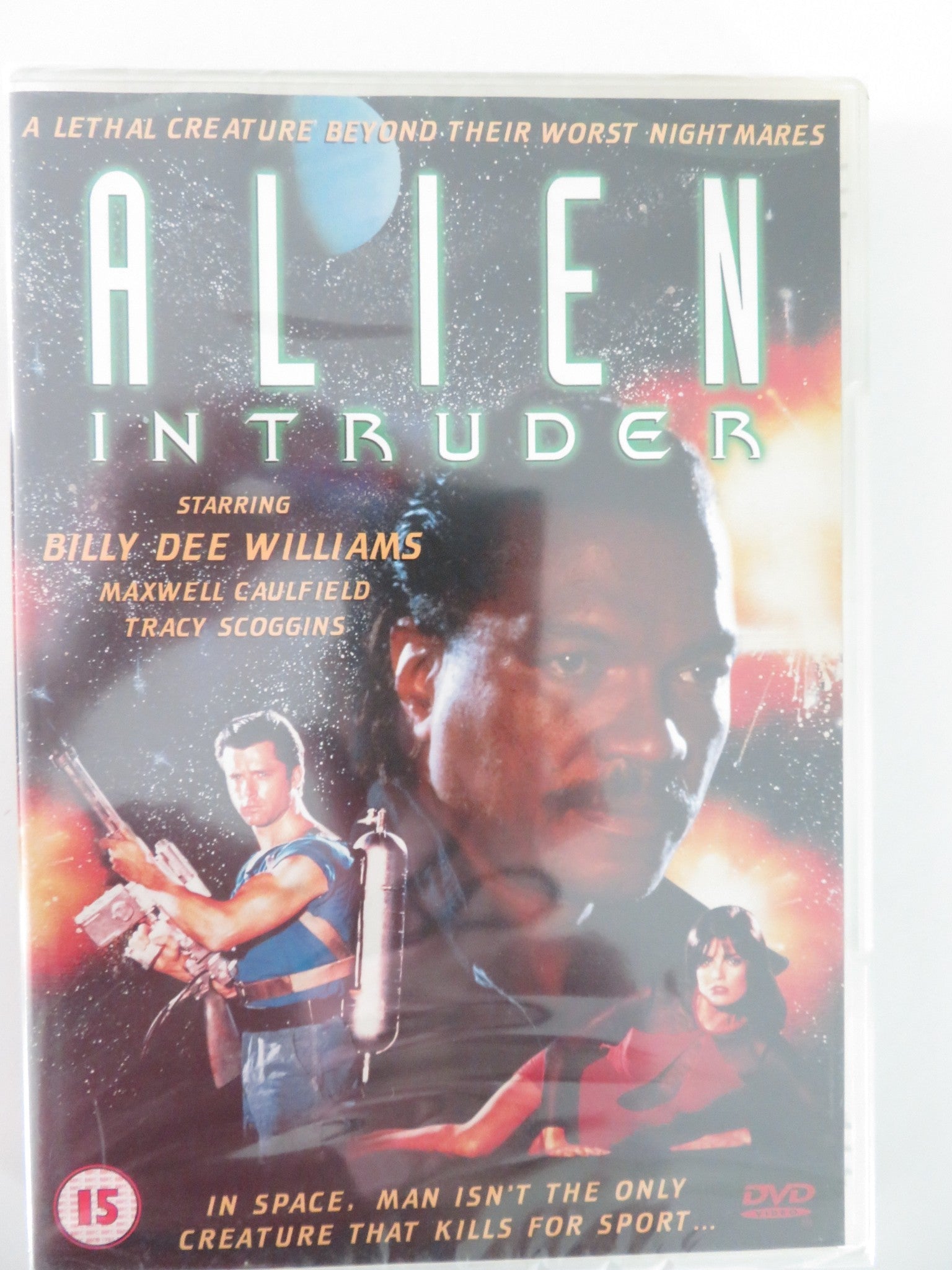 ALIEN INTRUDER (DVD) MAXWELL CAULFIELD BILLY DEE WILLIAMS 1993 REGION – Rendezvous Cinema