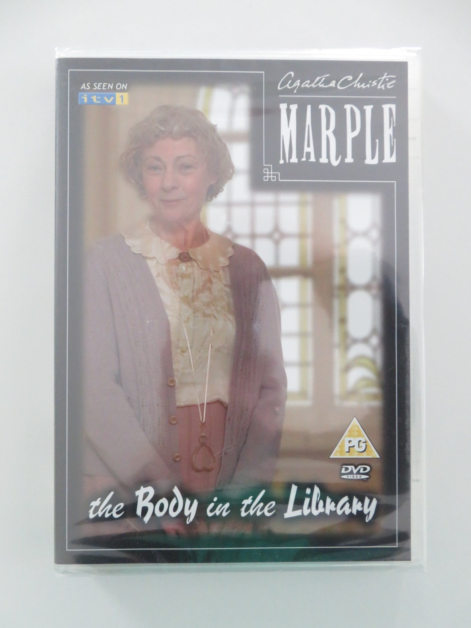 PAULIE VHS VIDEO POSTER GENA ROWLANDS CHEECH MARIN 1998 Movie Posters ...