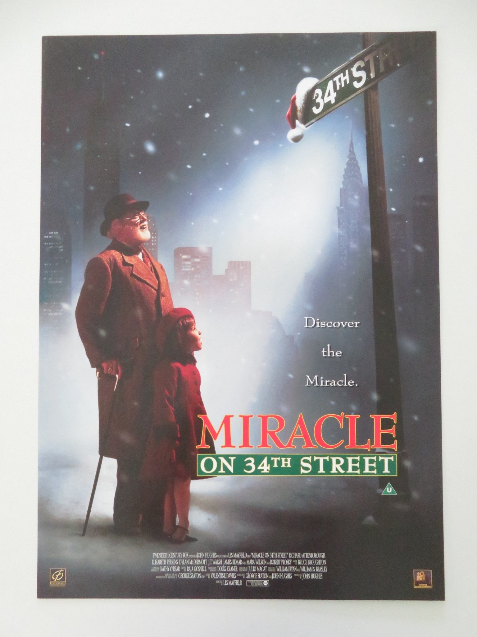 MIRACLE ON 34TH STREET VHS VIDEO POSTER RICHARD ATTENBOROUGH MARA WILS ...