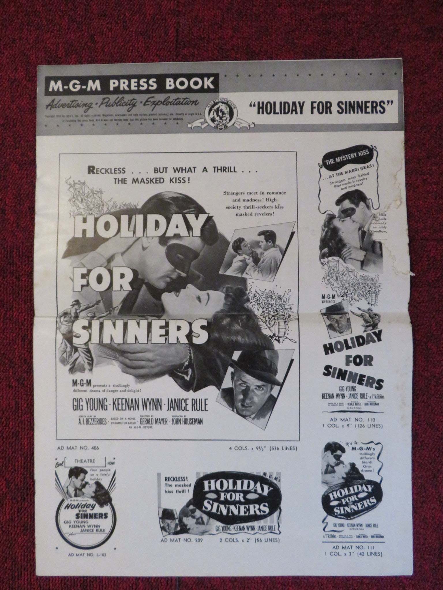 HOLIDAY FOR SINNERS UNCUT MGM FOLDED PRESS BOOK GIG YOUNG KEENAN WYNN ...